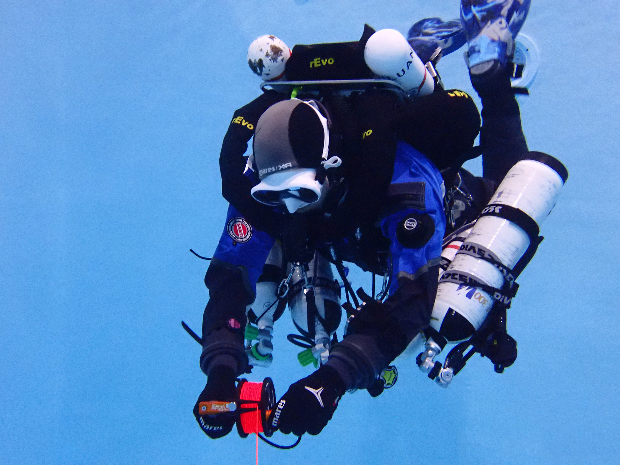 Formation SSI Recycleur REVO Diluant Air 30 mètres - Arimair plongée